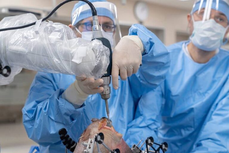 Robotic Knee Replacement in Nashik | Dr. Prakash Patil